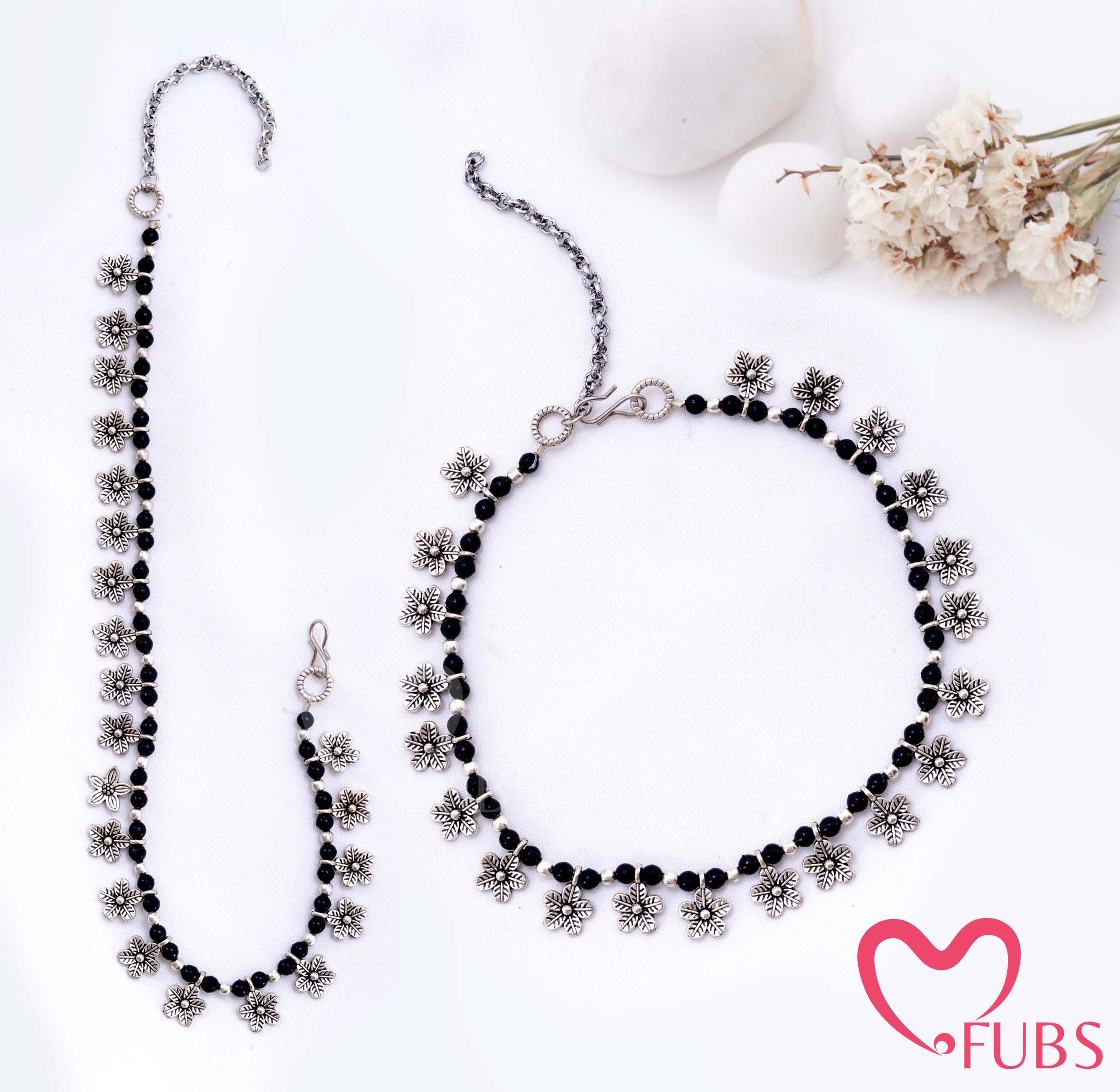 Traditional Flower Motif Payal with Ornate Detailing – FUBS